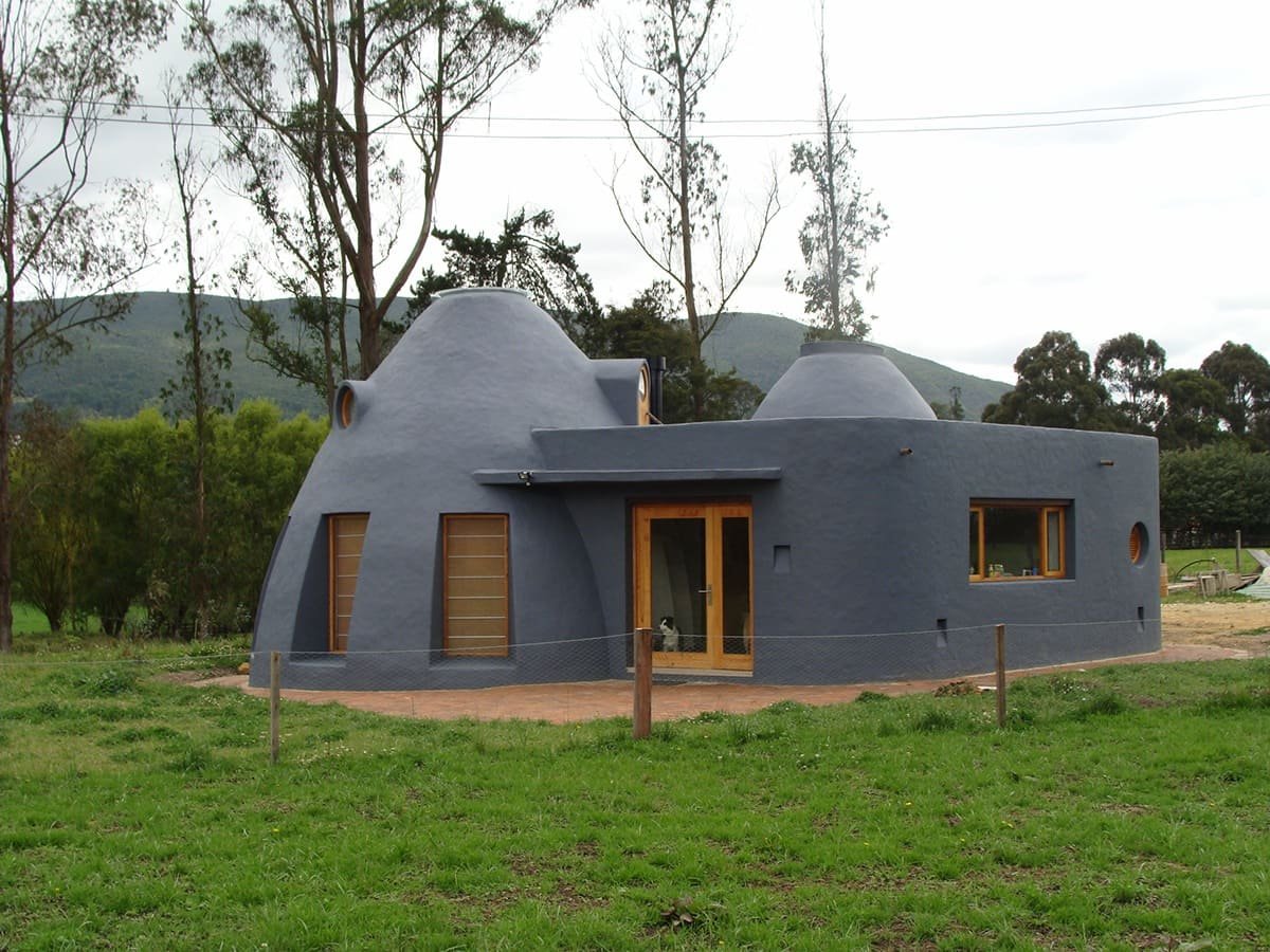 La Casa Vergara: Un pintoresco hogar colombiano de superadobe que se ...