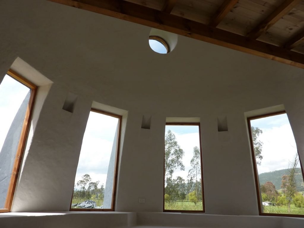 La Casa Vergara: Un pintoresco hogar colombiano de superadobe que se ...