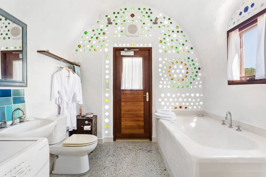 EARTHSHIP IRONBANK: Esta bonita casa se convirtió en la primera ...